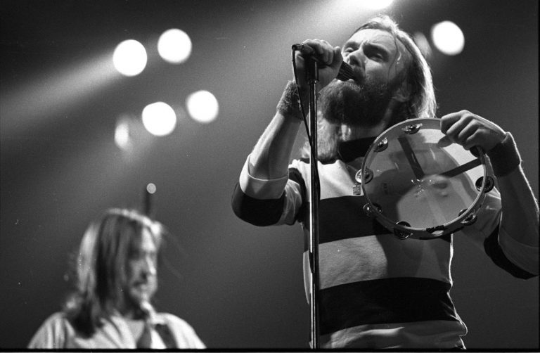 Cinco Discos para Conhecer: Genesis ao vivo (bootlegs) – Consultoria do ...